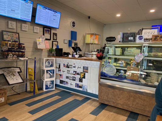THE SPOT HOMETOWN DELI - Updated May 2026 - 38 Photos & 17 Reviews - 28 ...