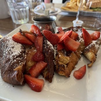 THE BAKER RESTAURANT BAKERY & CAFE - Updated May 2024 - 595 Photos ...