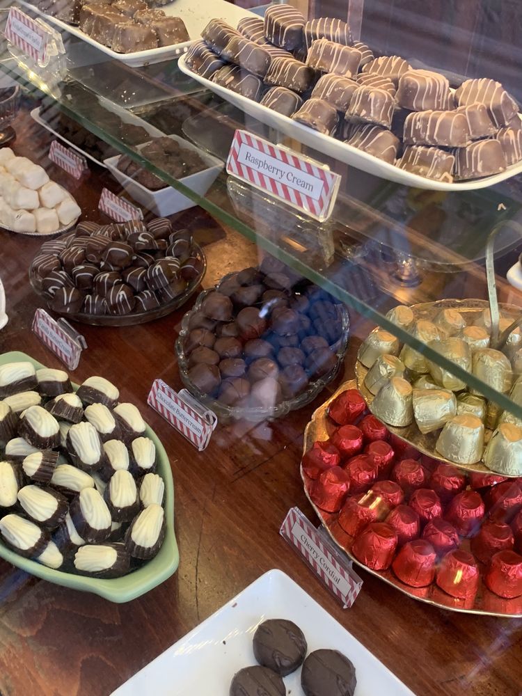 MCCORD CANDIES - Updated July 2025 - 87 Photos & 77 Reviews - 536 Main ...