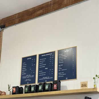 HOLA CAFECITO - Updated June 2024 - 92 Photos & 35 Reviews - 316 N ...