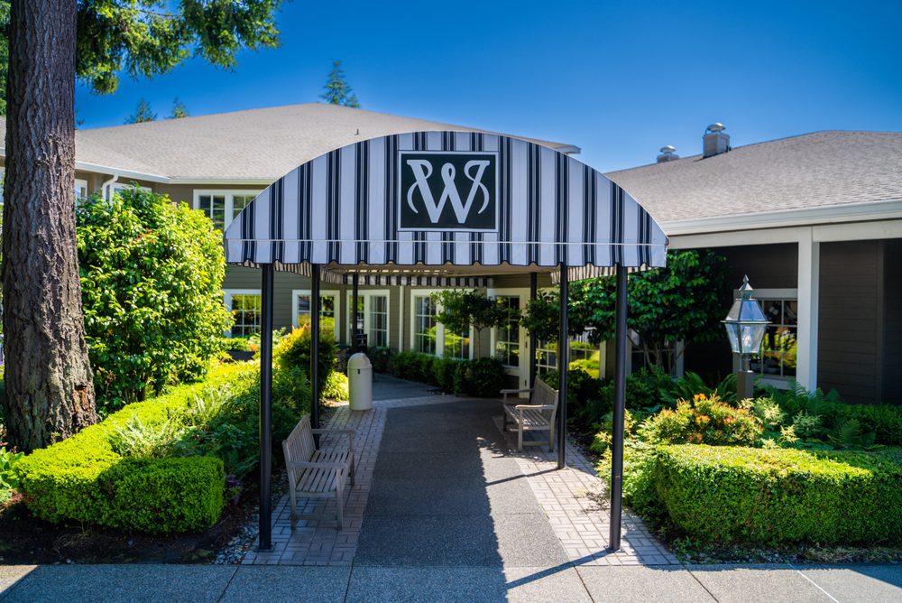 WEATHERLY INN - Updated September 2025 - 11 Photos - 6016 N Highlands ...