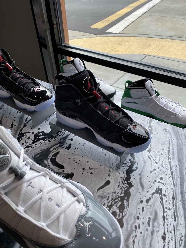 HIBBETT - Updated October 2025 - 11 Photos - 15555 E 14th St, San ...