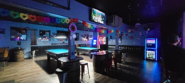 THE NEON MOON BAR - Updated December 2025 - 17 Photos - 223 W Main St ...