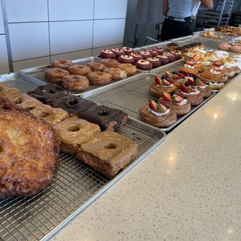 TWINKLE DONUTS - Updated May 2024 - 214 Photos & 138 Reviews - 5401 S ...