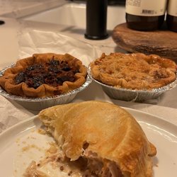 Best Pie Bakeries Near Me - April 2025: Find Nearby Pie Bakeries ...