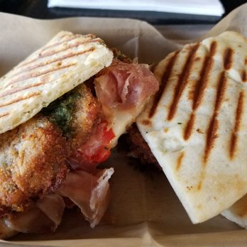 THE STUFFED ROOSTER - Updated March 2025 - 60 Photos & 58 Reviews ...