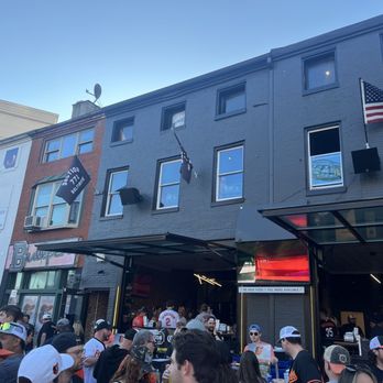 SECTION 771 - Updated October 2025 - 38 Photos & 25 Reviews - 504-506 ...