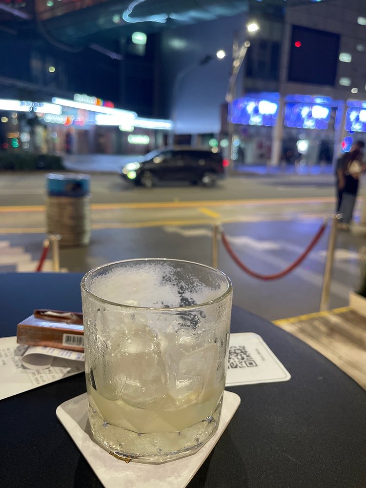 ACID BAR - Updated October 2024 - 15 Photos & 10 Reviews - 180 Orchard ...