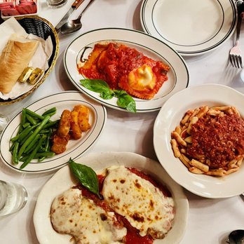 BAMONTE’S - 325 Photos & 446 Reviews - 32 Withers St, Brooklyn, New ...