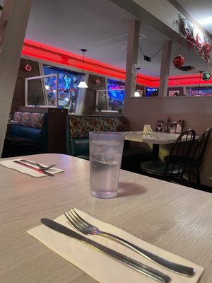 FLO-ANNA’S DINER - Updated August 2025 - 214 Photos & 267 Reviews ...