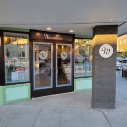 MACADONS - Updated July 2025 - 812 Photos & 419 Reviews - 826 S 3rd St ...