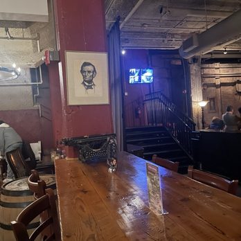 LINCOLNS - Updated April 2025 - 55 Photos & 23 Reviews - 1801 Wynkoop ...