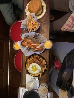 GUS’ SNUG - Updated July 2025 - 73 Photos & 74 Reviews - 38 S Main St ...