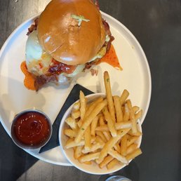 402 EAT + DRINK - Updated July 2025 - 363 Photos & 213 Reviews - 17305 ...