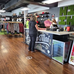 HAWAII’S FINEST CLOTHING - 85 Photos & 78 Reviews - 1450 Ala Moana Blvd ...