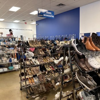 GOODWILL NYNJ STORE & DONATION CENTER - Updated June 2025 - 30 Photos ...