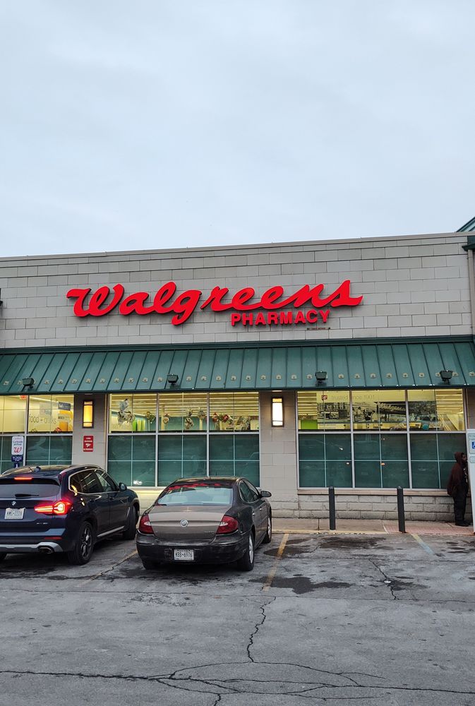 WALGREENS - Updated December 2024 - 15 Photos - 720 E Ridge Rd ...