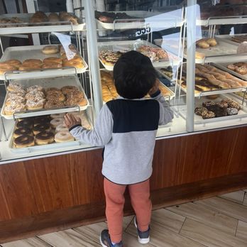 PRONTO DONUTS - Updated May 2025 - 261 Photos & 197 Reviews - 555 W ...