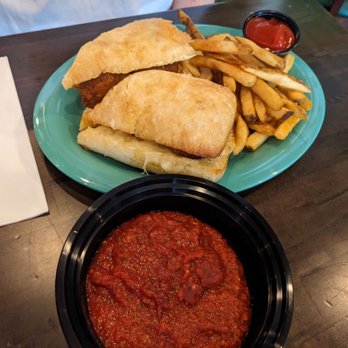 BULLDOG PUB - Updated August 2024 - 110 Photos & 103 Reviews - 1818 ...