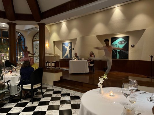 LE BASILIC - Updated December 2025 - 91 Photos & 17 Reviews - Blvd ...