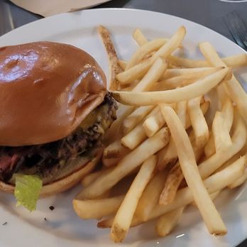 GUILTY SEA SPORTS PUB - Updated November 2025 - 109 Photos & 122 ...