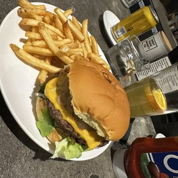 THE MASH HOUSE - Updated November 2025 - 247 Photos & 140 Reviews - 10 ...