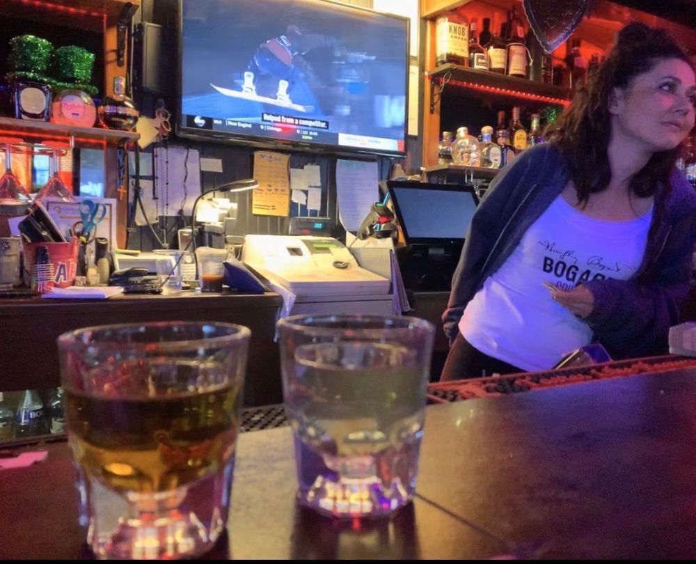 SEAHAWK COCKTAIL LOUNGE - 41 Photos & 49 Reviews - Bars - 4103 ...