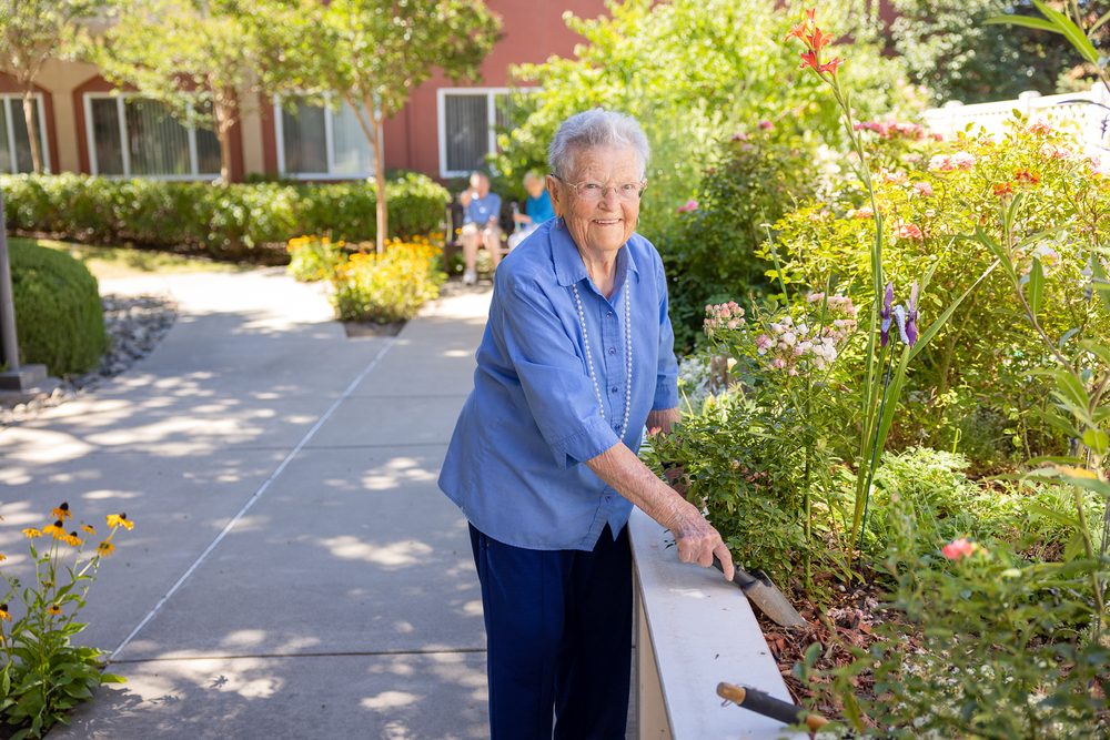CARLTON SENIOR LIVING SACRAMENTO - 29 Photos & 24 Reviews - 1075 Fulton ...