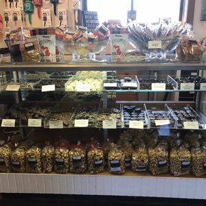 JOANN’S FUDGE - Updated June 2025 - 84 Photos & 121 Reviews - 460 Main ...