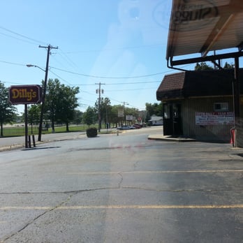 DILLY’S DRIVE-IN - Updated February 2025 - 24 Photos & 33 Reviews ...