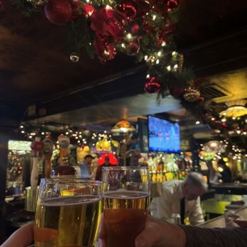 THE IRISH PUB - Updated November 2024 - 355 Photos & 446 Reviews - 164 ...