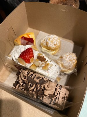 VARANO BAKERY - 17 Photos & 55 Reviews - 198 Greenwood Ave, Bethel ...