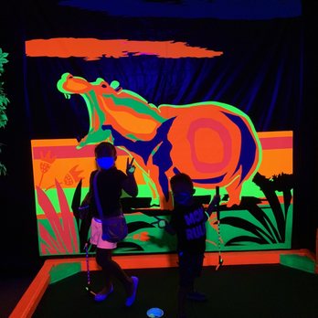 GLOW PUTT MINI GOLF - Updated June 2024 - 166 Photos & 114 Reviews - 45 ...
