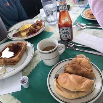 QUAKER DINER - Updated October 2025 - 136 Photos & 159 Reviews - 319 ...