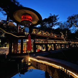 SHADOWBROOK - Updated October 2025 - 8656 Photos & 5913 Reviews - 1750 ...