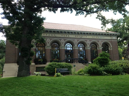 SAINT ANTHONY PARK LIBRARY - Updated October 2025 - 21 Photos & 12 ...