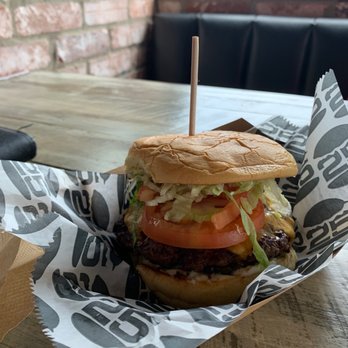 BURGER 25 - Updated June 2024 - 42 Photos & 58 Reviews - 1915 Long ...