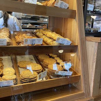 BEST BUNS BAKERY & BURGERS - Updated June 2024 - 127 Photos & 83 ...