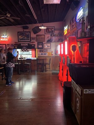 CHECKERED FLAG TAVERN - Updated October 2025 - 386 Photos & 171 Reviews ...