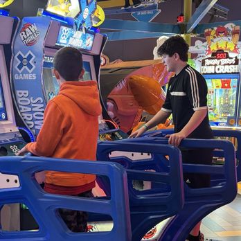 MAIN EVENT CHESTERFIELD - Updated January 2026 - 105 Photos & 85 ...