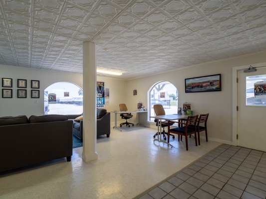 BLUE COMPASS RV - TYLER - Updated December 2025 - 17 Photos & 21 ...