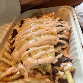 PATTY PLEASE - Updated January 2025 - 11 Photos & 12 Reviews (4.3 ⭐️ ...