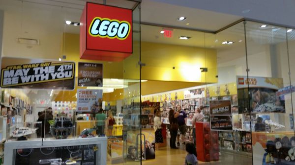 THE LEGO STORE - Updated November 2025 - 10 Photos & 17 Reviews - 11149 ...