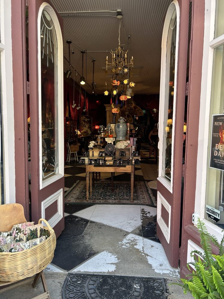 THE HIDEAWAY HOME & GOODS - Updated July 2025 - 120 N Main St, Galena ...