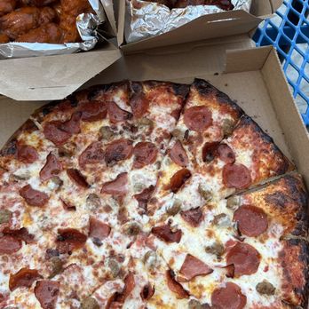 PIZZA PLUGG - Updated July 2025 - 44 Photos & 45 Reviews - 6280 Mission ...