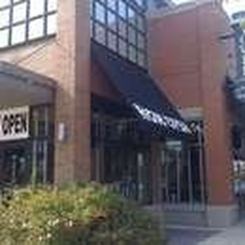 TOWER GRILLE CLOSED Updated January 2025 13 Reviews 1800 Tower Dr Glenview Illinois American Restaurant Reviews Phone Number Yelp