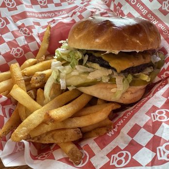 TOXIC BURGER - Updated October 2025 - 40 Photos & 61 Reviews - 285 E ...