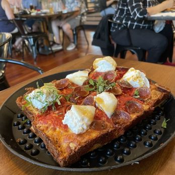 PIZZA PAYAA - Updated December 2025 - 96 Photos & 139 Reviews - 107 E ...