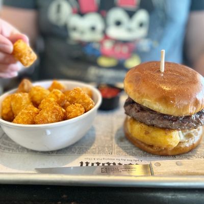 WICKED COW BURGERS AND BREWS - Updated December 2025 - 1370 Photos ...