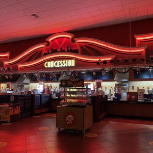 OVERLAND PARK CINEMAS - Updated December 2025 - 20 Photos & 38 Reviews ...